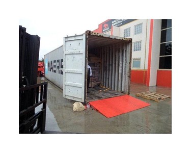 Niuli Steel Container Ramp | 8-Tonne for sale from Ramp Champ ...